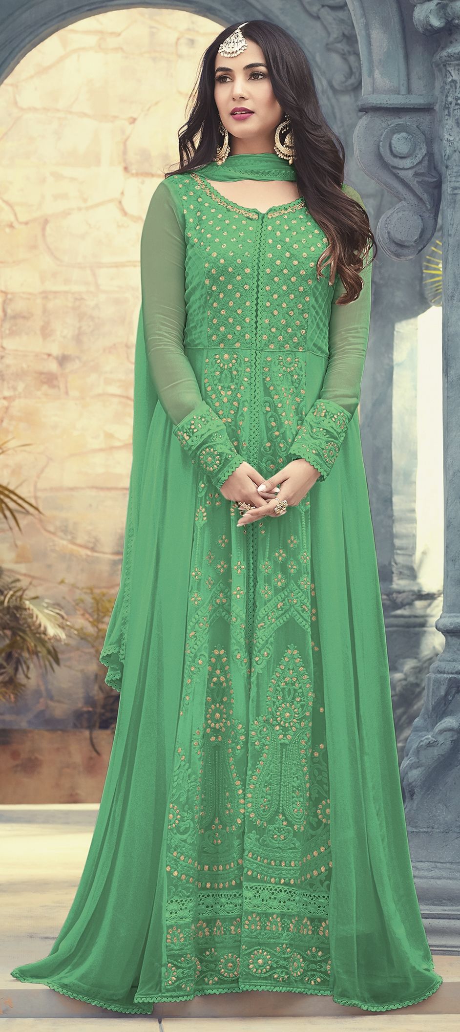 1507099: Bollywood Green color Georgette fabric Salwar Kameez 1507099: Bollywood Green color Georgette fabric Salwar Kameez