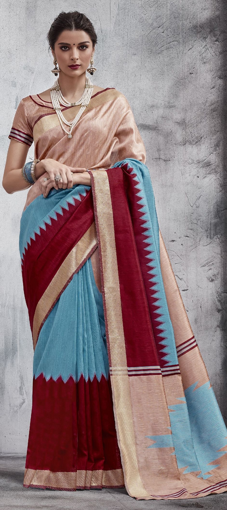 Traditional Multicolor color Blended fabric Saree : 1519784
