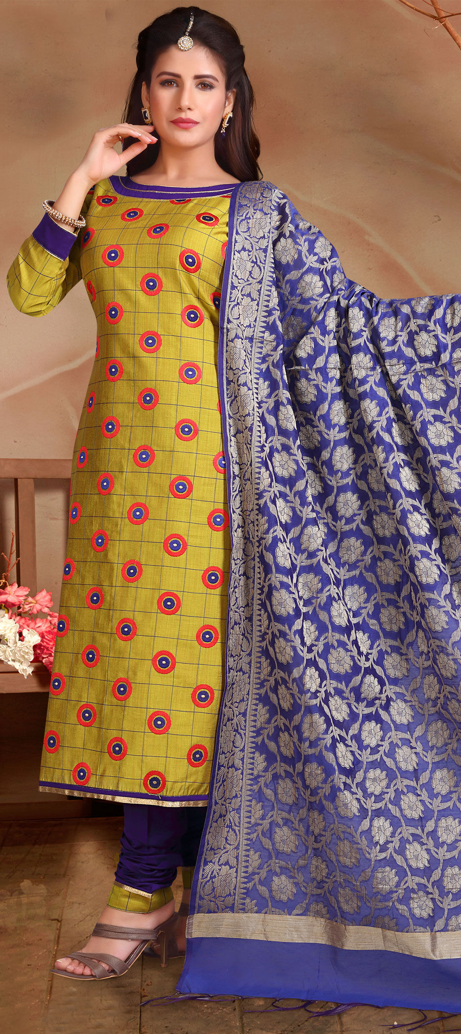 Party Wear Gold color Silk cotton fabric Salwar Kameez : 1568844