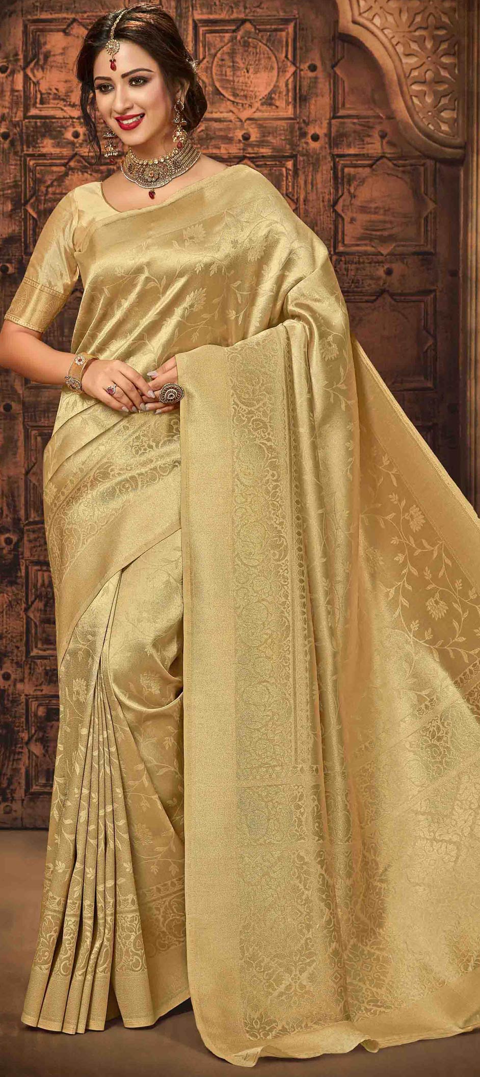 Party Wear, Traditional Gold color Jacquard fabric Saree : 1570511