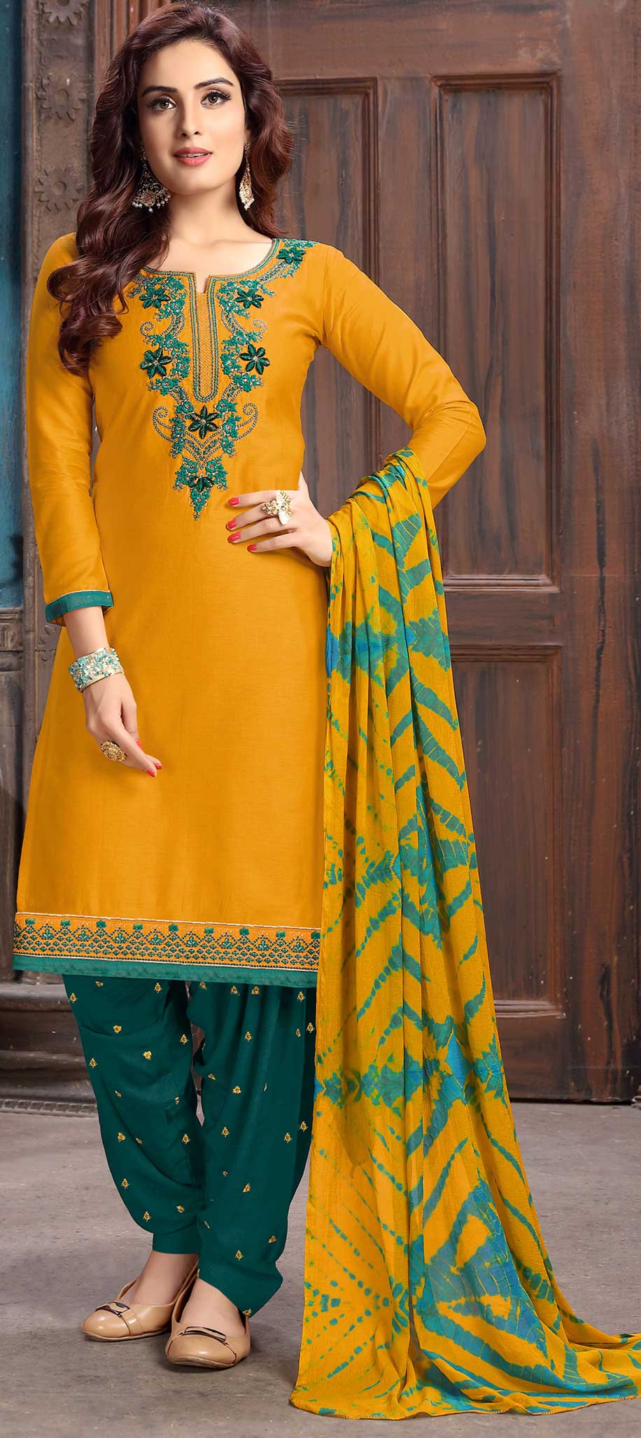 Bollywood Yellow color Cotton fabric Salwar Kameez : 1588763