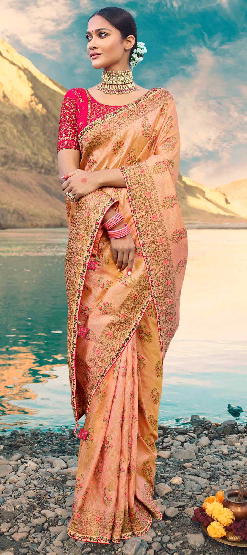 Traditional Pink and Majenta color Raw Silk, Silk fabric Saree : 1604427