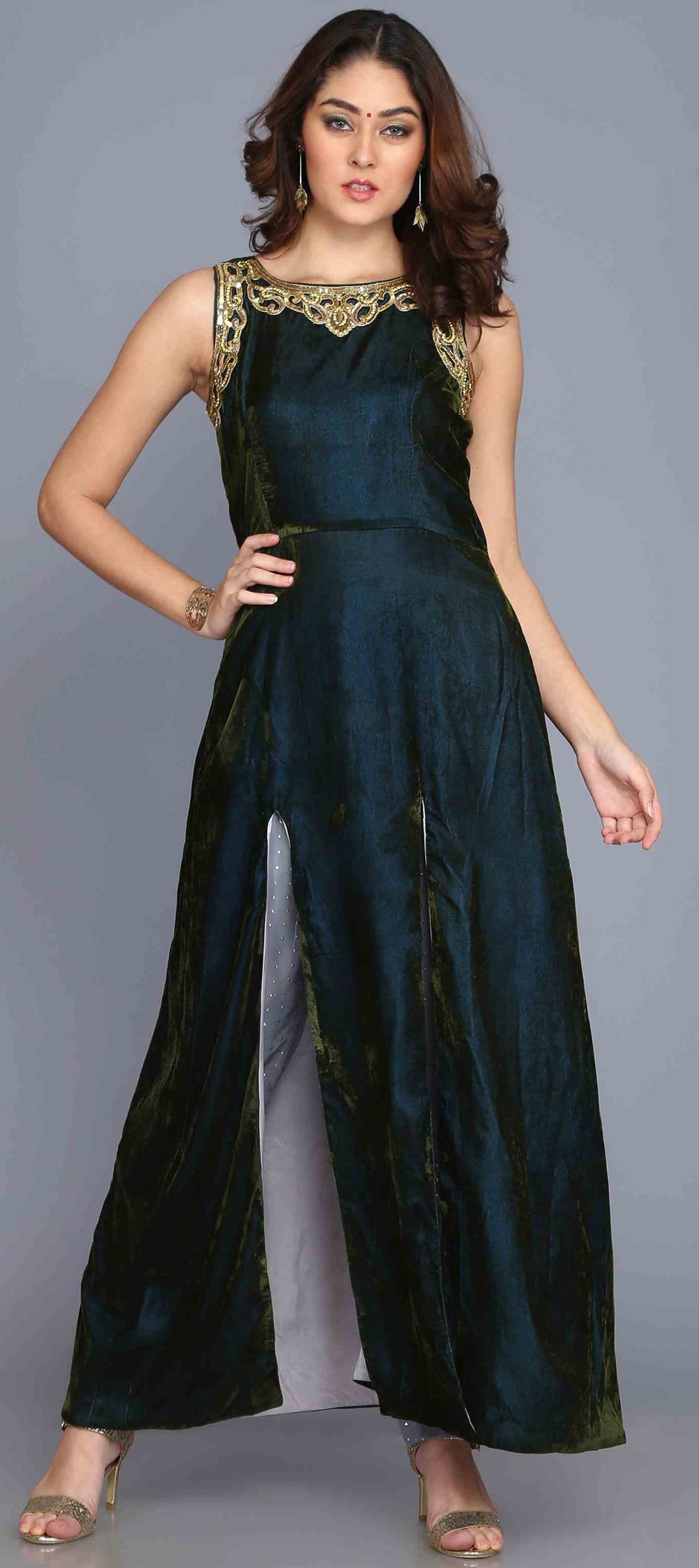 Designer Green color Velvet fabric Kurti : 1619371