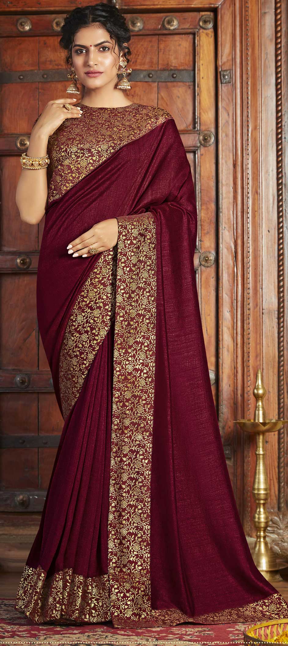 Traditional Red and Maroon color Art Silk, Silk fabric Saree : 1654622