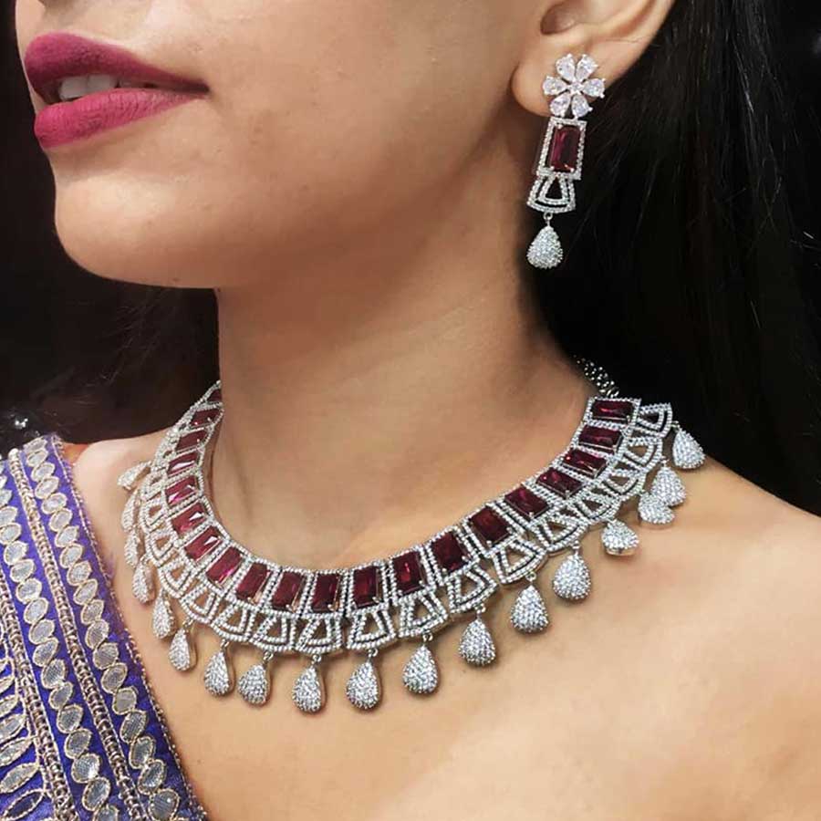 Red and Maroon color Metal Alloy metal Necklace : 1656113