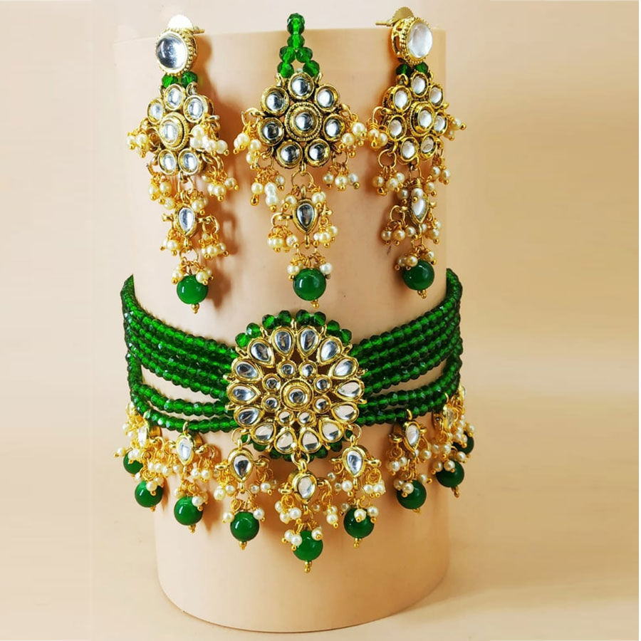 Green color Metal Alloy metal Necklace : 1682502