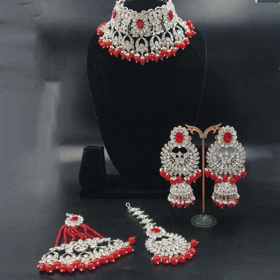 Red and Maroon color Metal Alloy metal Necklace : 1702466