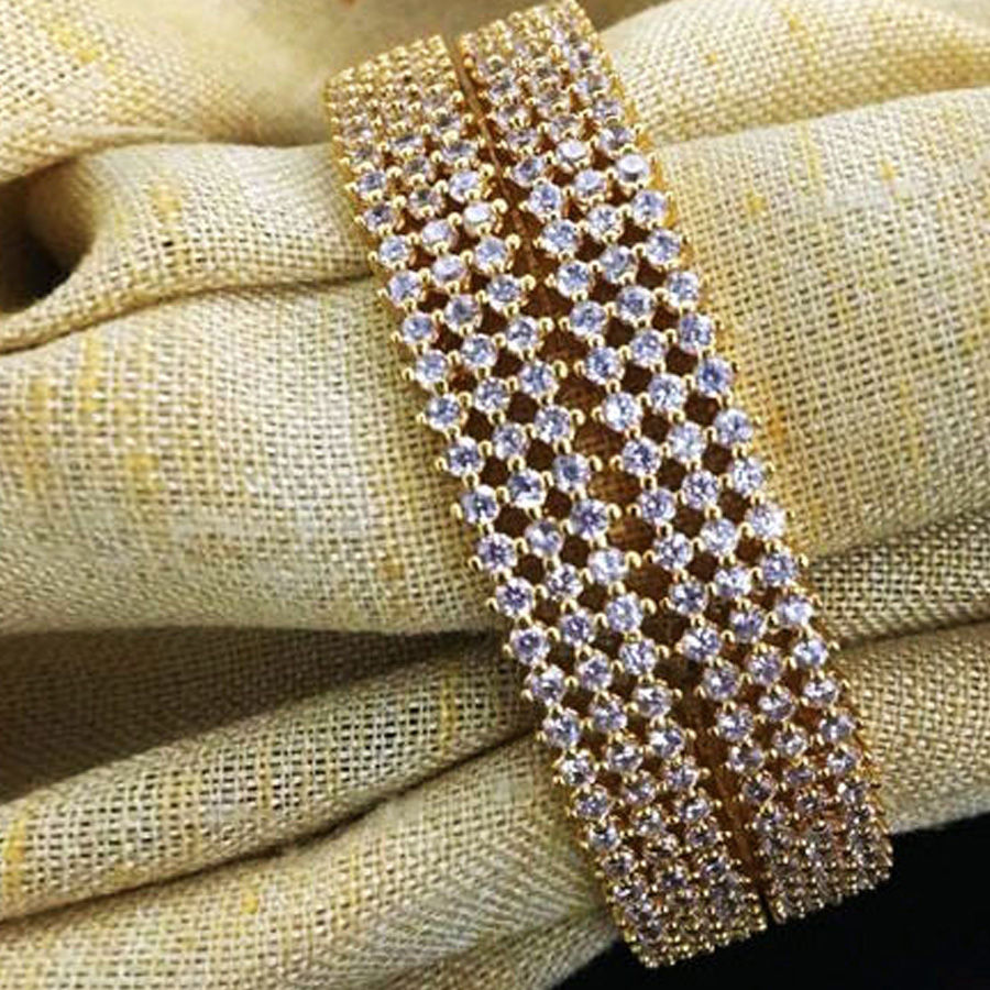 White and Off White color Metal Alloy metal Bangles : 1710608