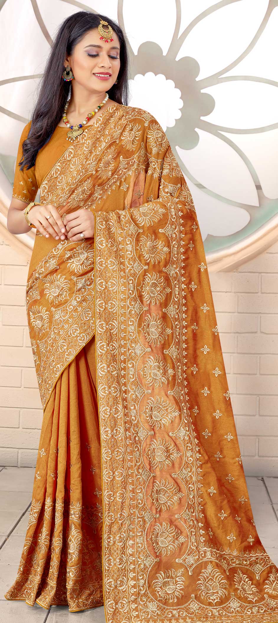 Traditional Gold color Art Silk, Silk fabric Saree : 1730769