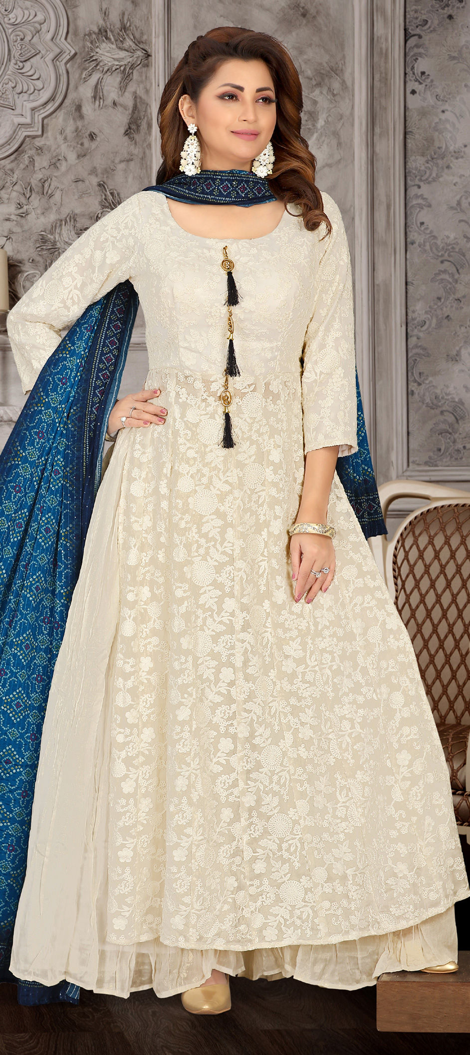 Party Wear White and Off White color Georgette fabric Salwar Kameez ...