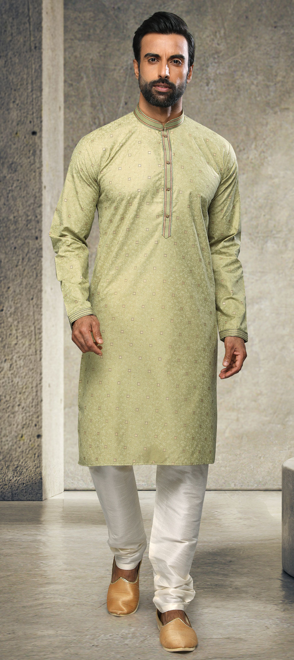 Green color Cotton fabric Kurta Pyjamas : 1821498