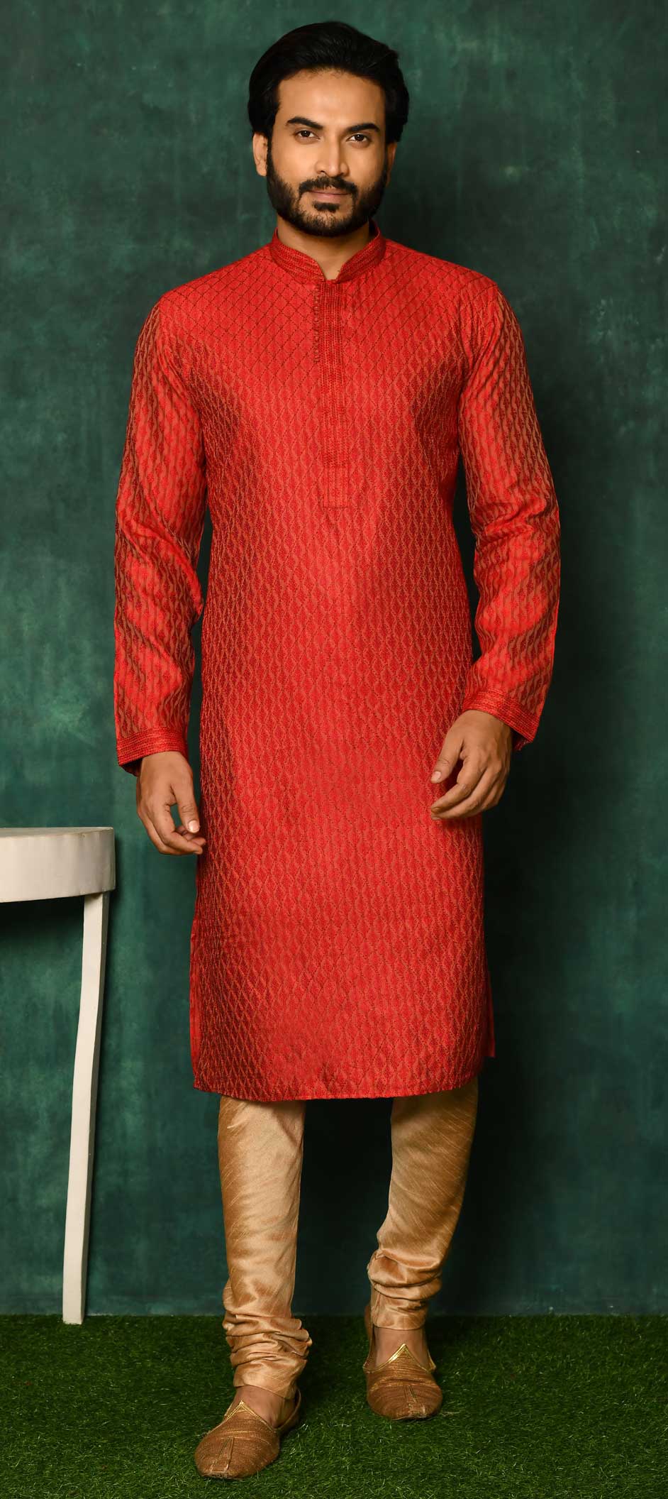 Red and Maroon color Jacquard fabric Kurta Pyjamas : 1831050