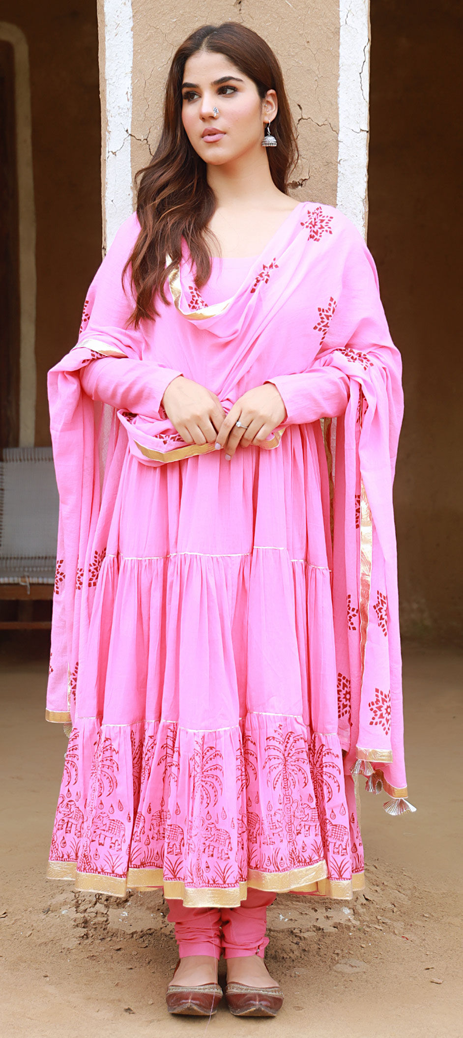 Designer, Festive, Reception Pink and Majenta color Malmal fabric ...