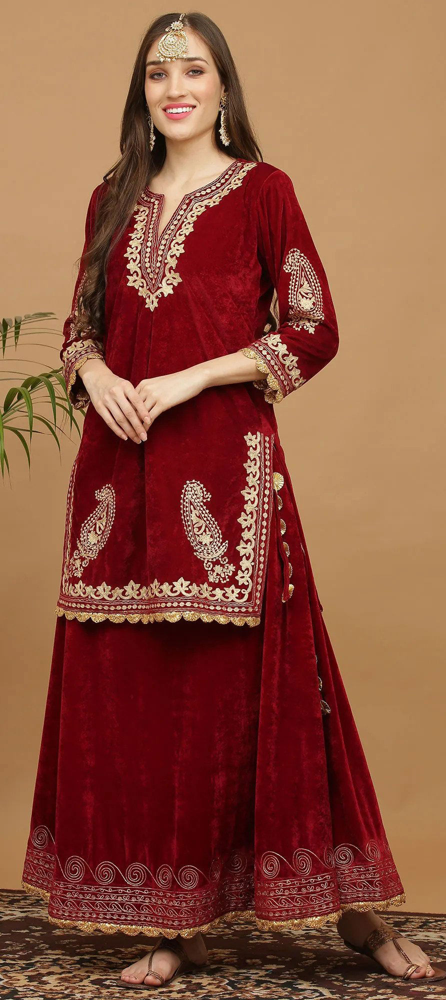 Party Wear Red and Maroon color Velvet fabric Tunic with Bottom : 1836655