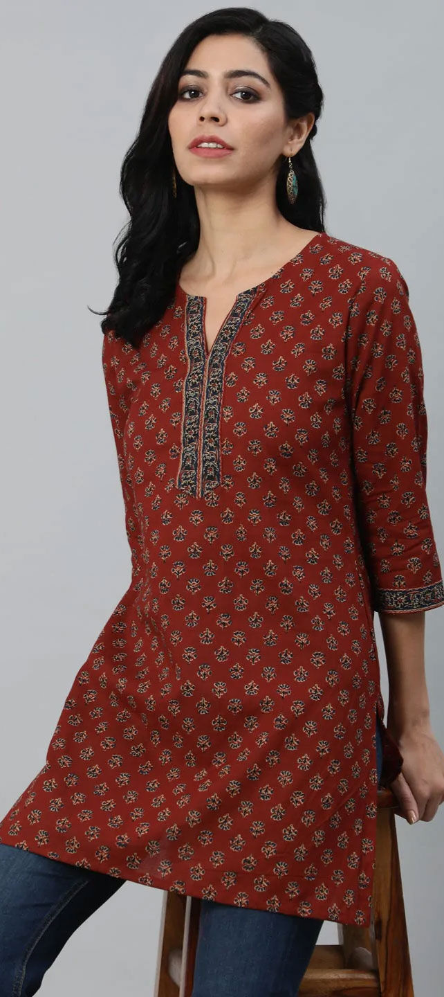 Casual Red and Maroon color Cotton fabric Kurti : 1843047