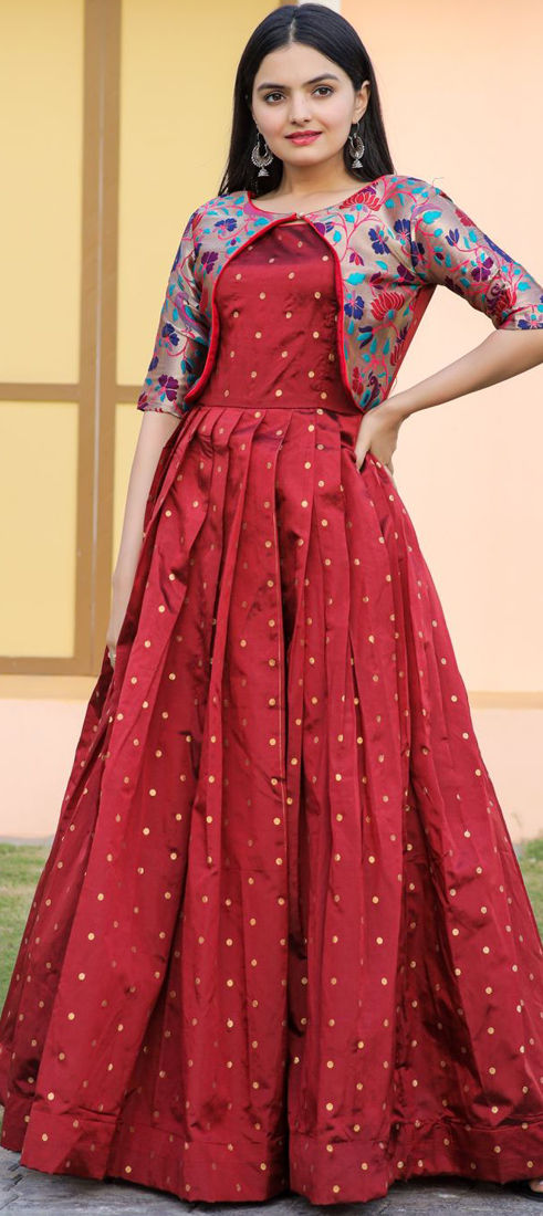 Party Wear, Reception Red and Maroon color Jacquard fabric Gown : 1878073