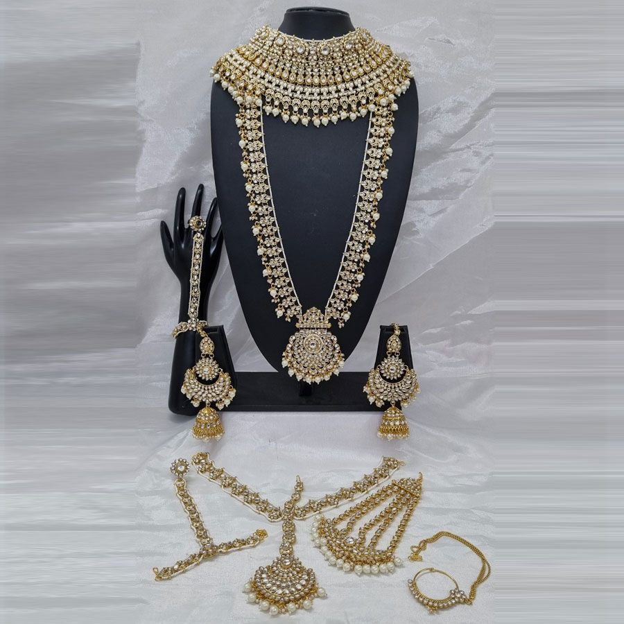 White and Off White color Metal Alloy metal Bridal Jewelry : 1882845