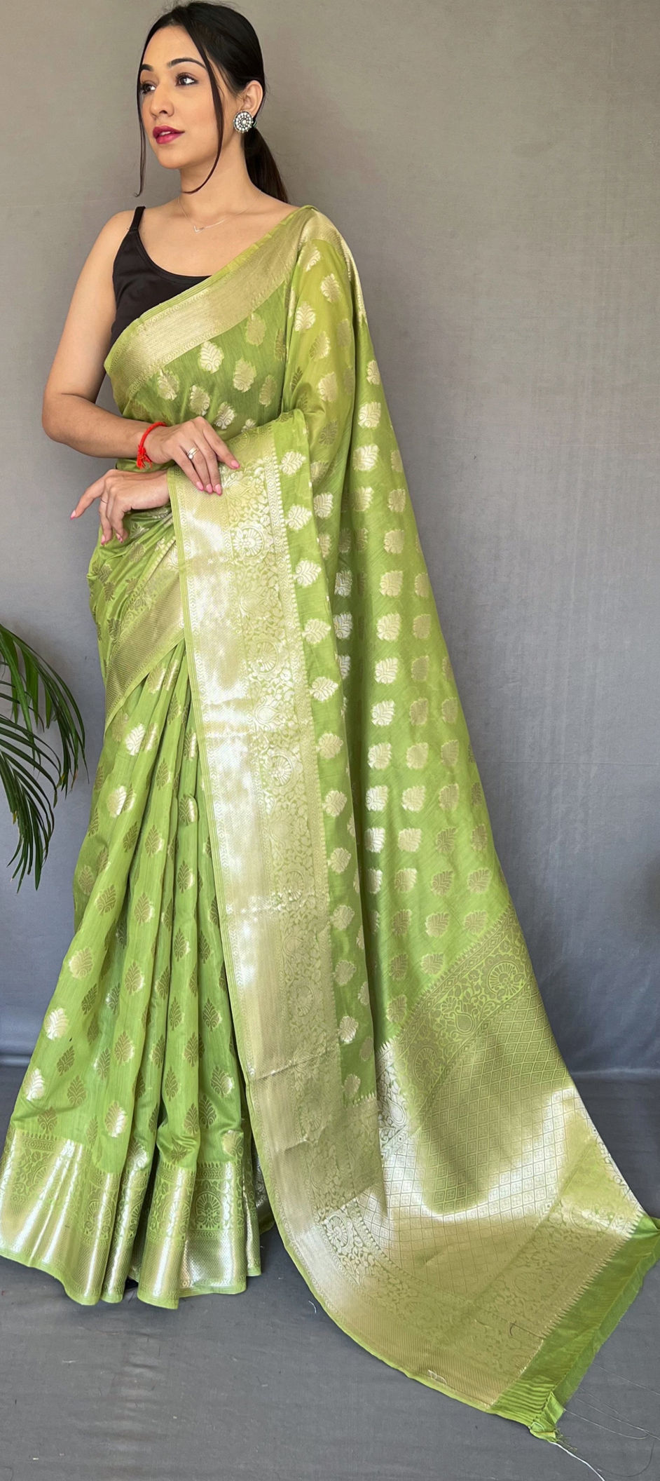 Party Wear, Traditional Green color Muslin fabric Saree : 1886190