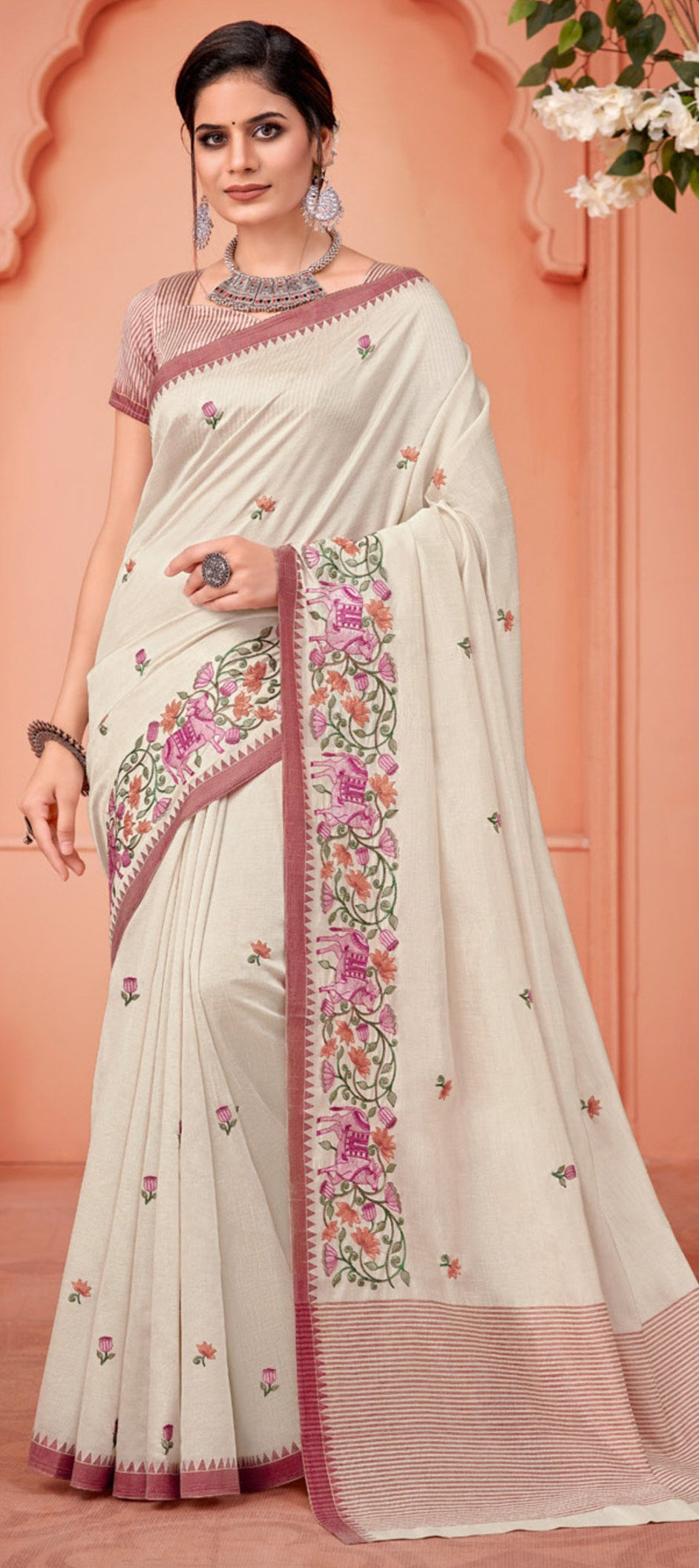 Casual, Traditional White and Off White color Cotton fabric Saree : 1909390
