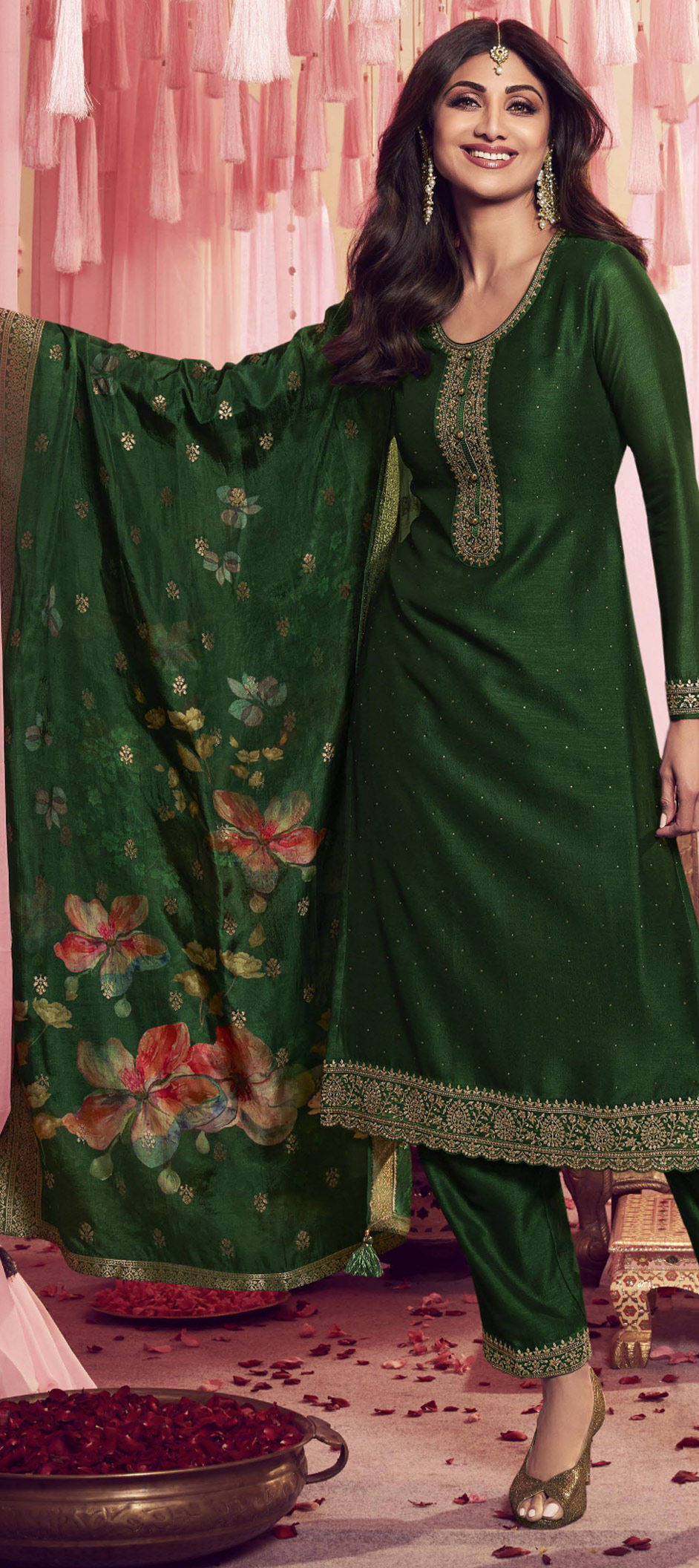 Bollywood, Mehendi Sangeet Green color Georgette fabric Salwar Kameez ...