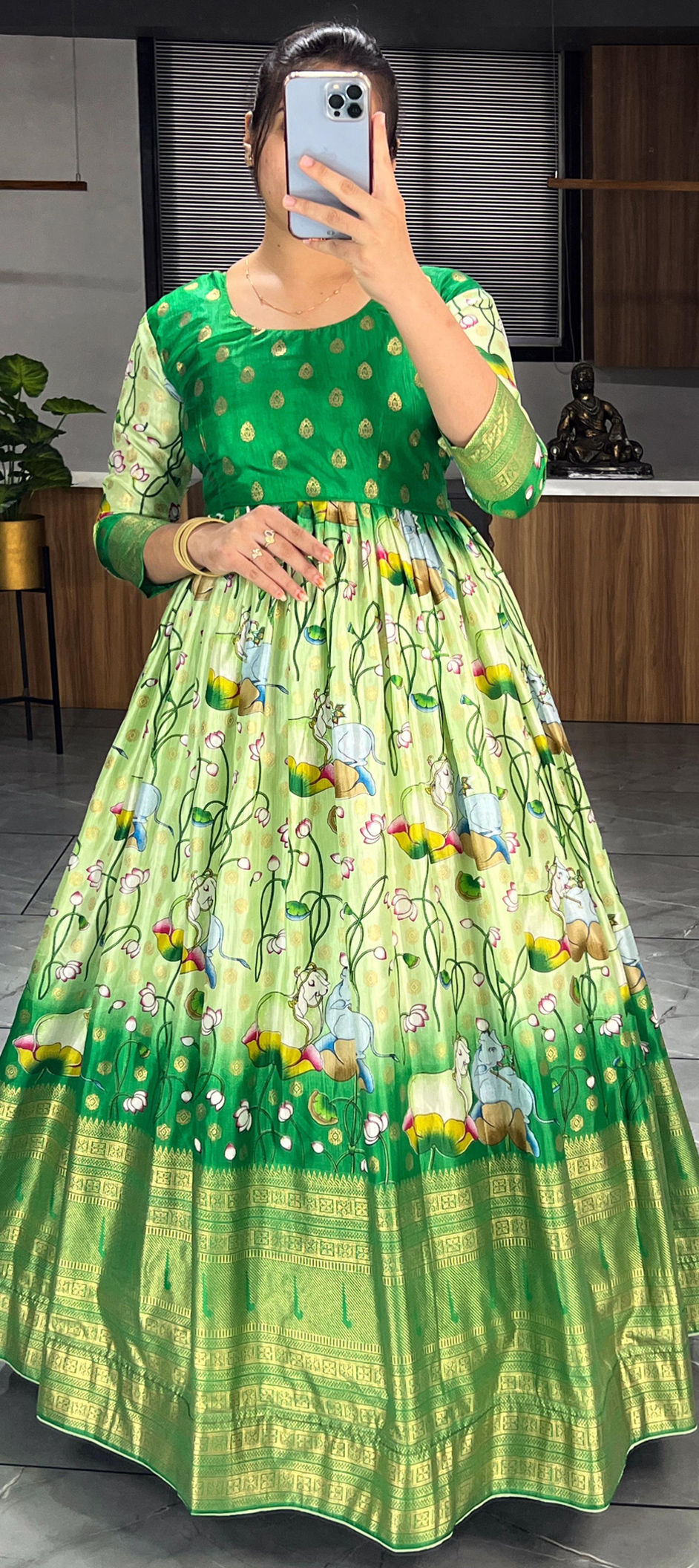 Festive, Reception Green color Dolla Silk fabric Gown : 1924077