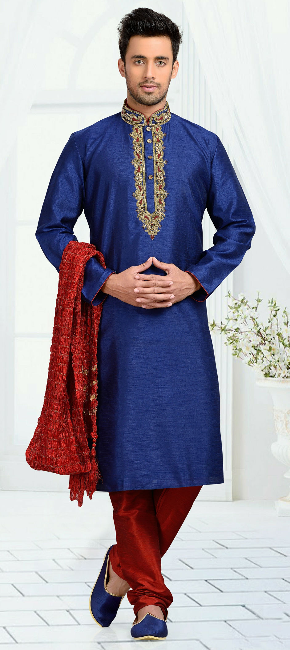 504763: Blue color Art Dupion Silk fabric Kurta Pyjamas