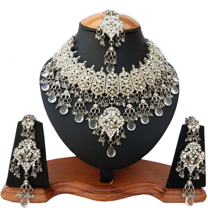 801194: Silver color family Necklace and Silver Rodium Polish work