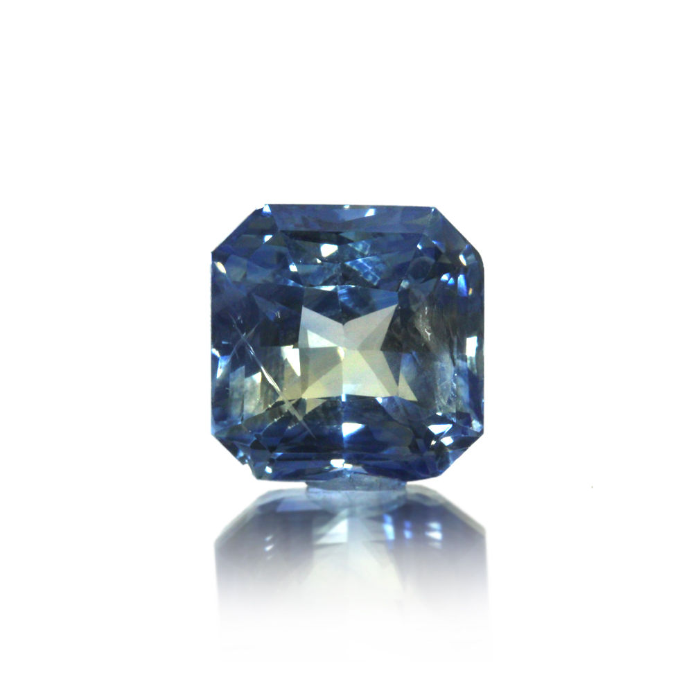 Buy Bi Color Sapphire (Pitambari Neelam) Stone Online - Natural ...