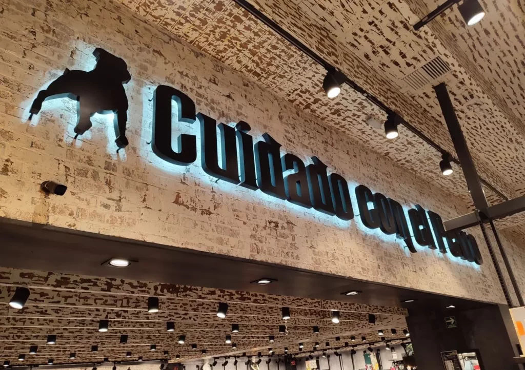 Anuncio Luminoso en Querétaro | Letras 3D | Anuncio luminoso