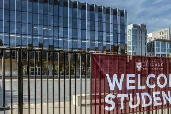 A Guide To The University Of Chicago Law School - Lexinter