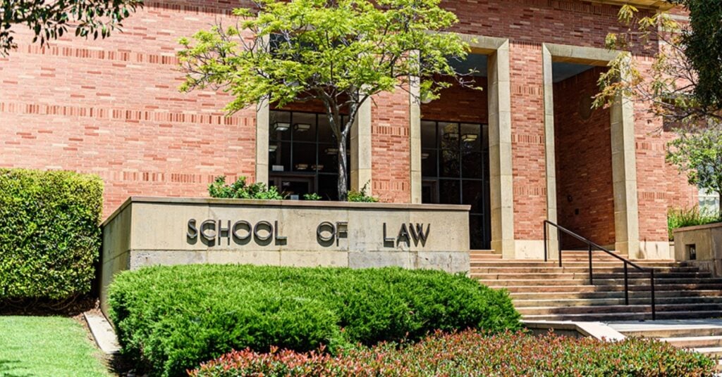 17 Best Law Schools For Immigration Law - Lexinter