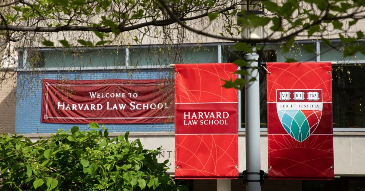 12 Best Employment Law Schools - Lexinter