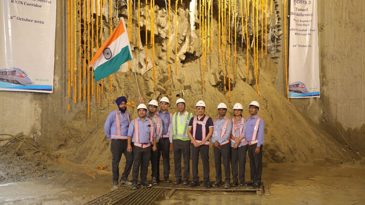 Delhi-Ghaziabad-Meerut RRTS corridor Witnesses First Tunnel ...