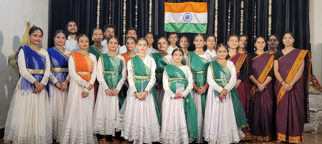 "Musical Tribute to Freedom: 'Vande Mataram' Event at Shivangi School ...