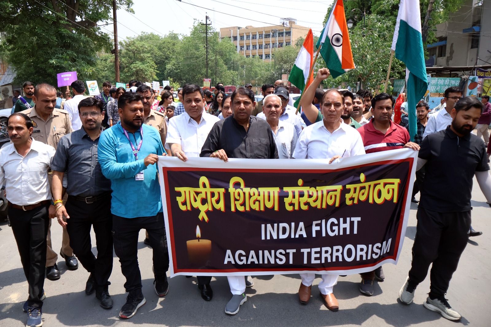 Schools Across Ghaziabad Observe Shutdown; Thousands Join Peaceful ...