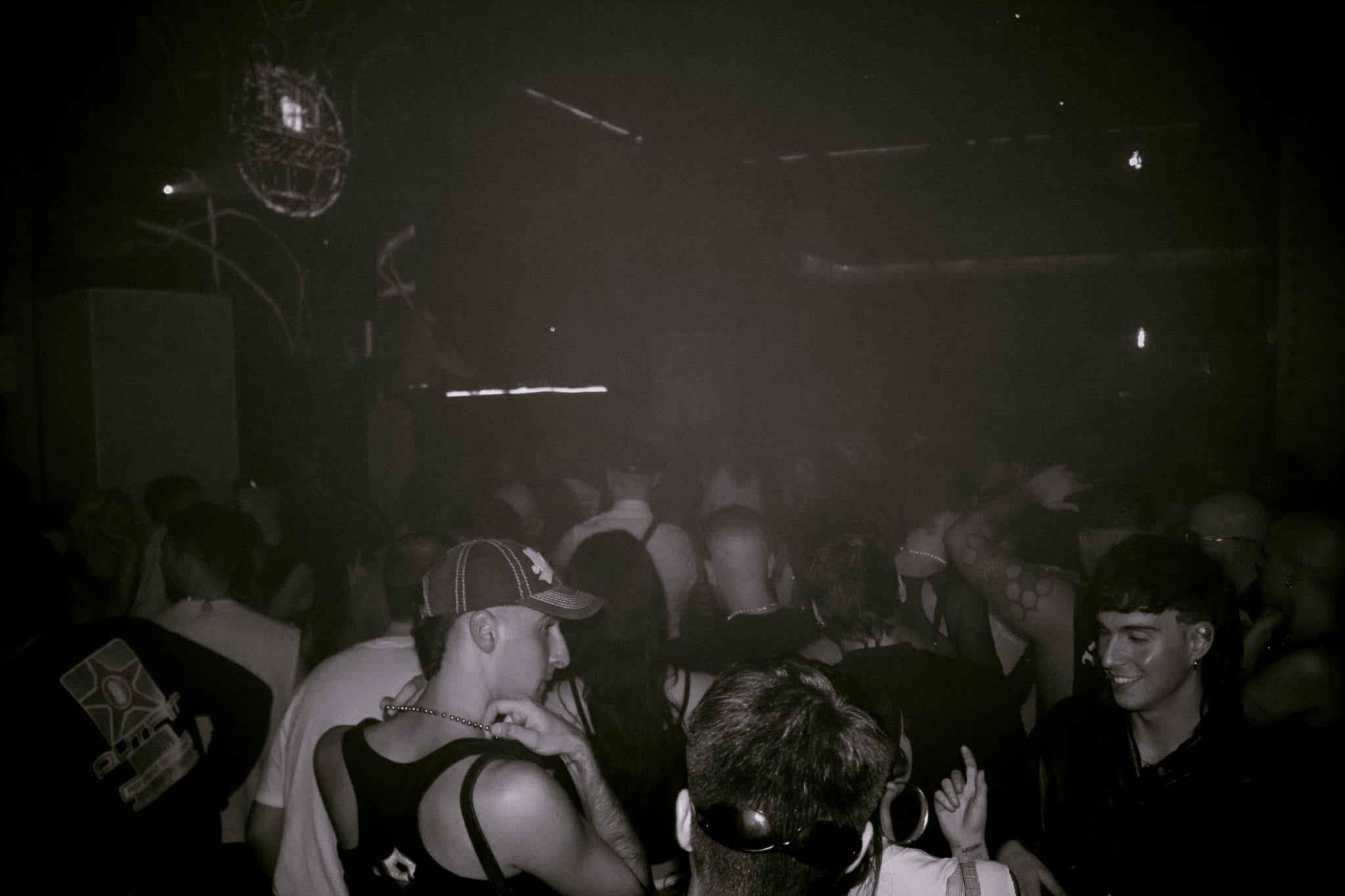 ENIGMA reúne a los amantes del neo-rave en una noche explosiva – Loud Cave