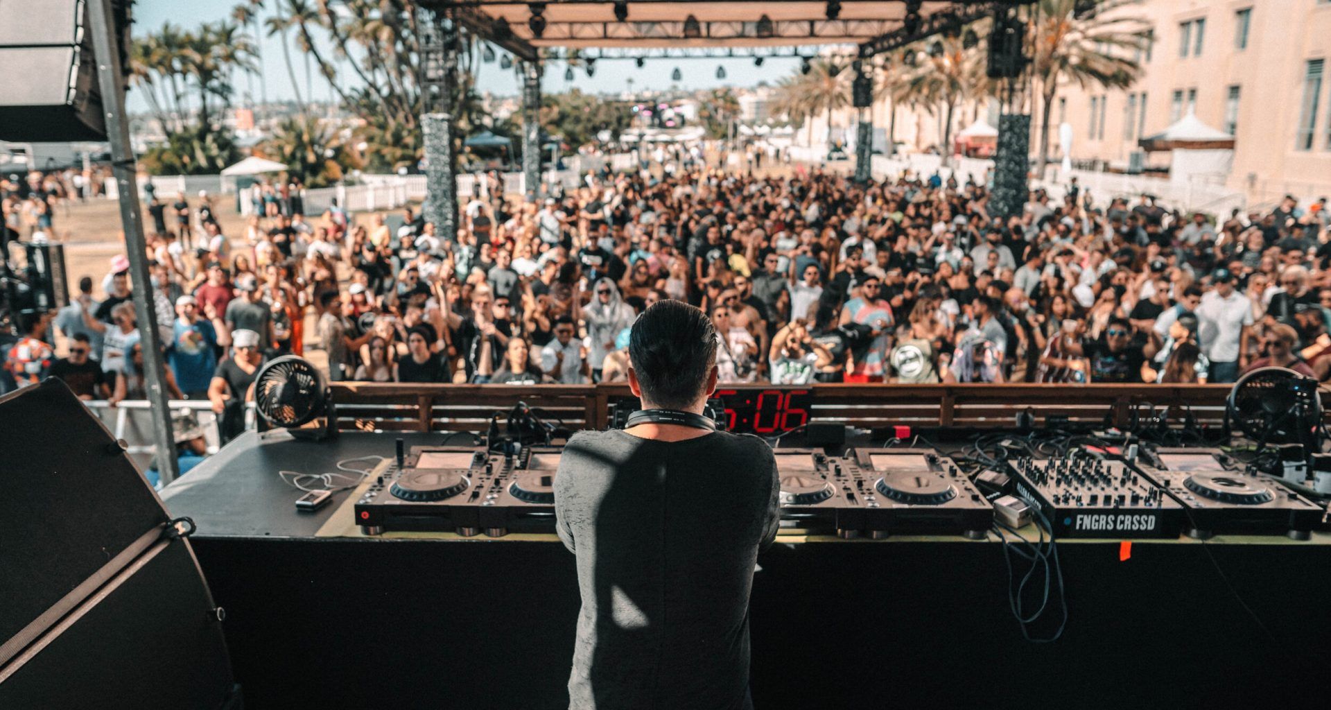 Jay Lumen vuelve a sus orígenes en 'Motherland'