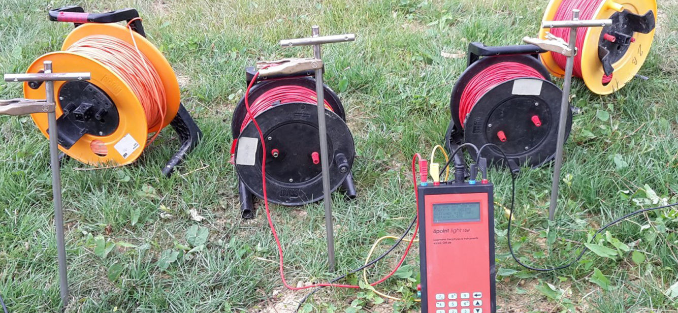 Consultation - GEOPHYSICAL SOLUTIONS - Lipmann IP Earth Resi