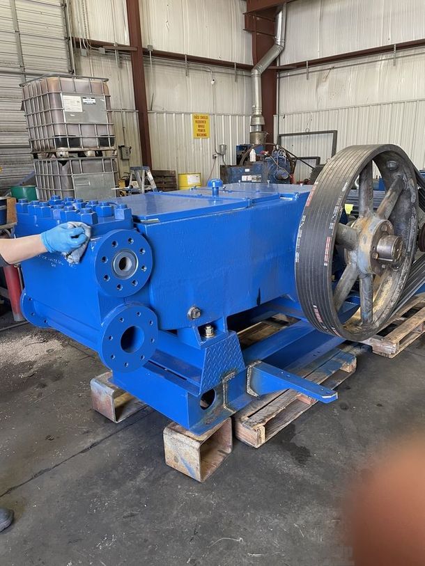 NATIONAL OILWELL T-200 PUMP
