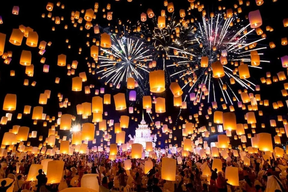 Yi Peng Festival Thailand s Magical Lantern Festival LanternVibe
