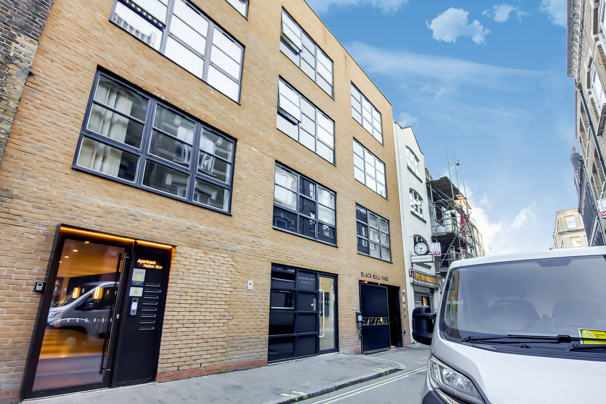 London EC1N - Spec