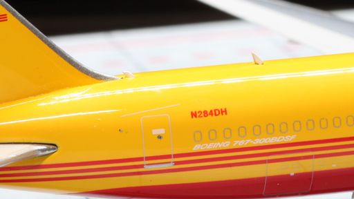 Phoenix Models 04399 1:400 DHL Boeing 767-300F w/ Winglets N284DH | MADb