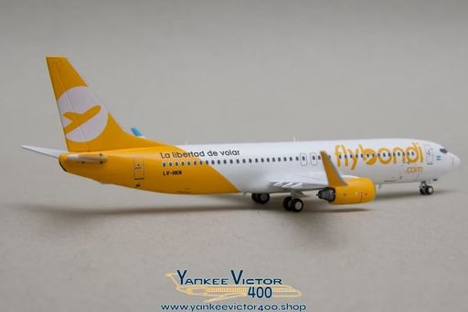 Panda Model 1:400 FlyBondi Boeing 737-800 w/ Winglets LV-HKN | MADb
