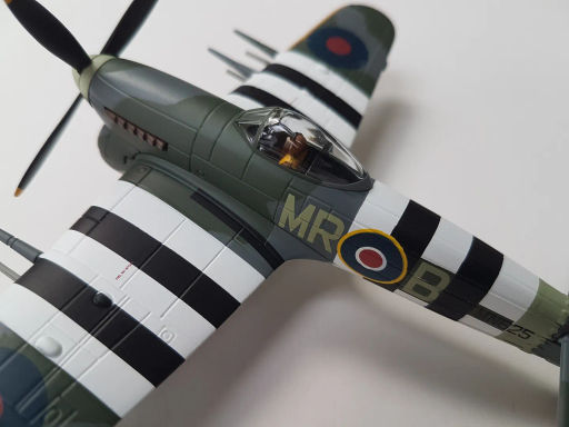 Corgi AA36512 1:72 Royal Air Force Hawker Typhoon MN625 | MADb