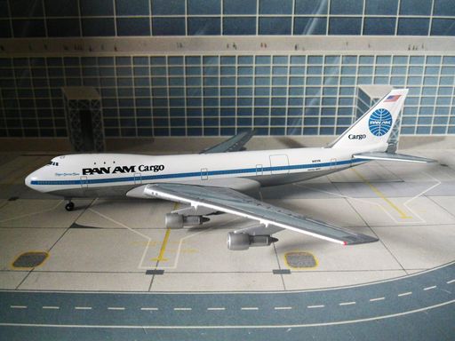 GeminiJets GJPAA093 1:400 Pan Am Cargo Boeing 747-100F N901PA | MADb