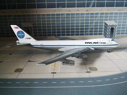 GeminiJets GJPAA093 1:400 Pan Am Cargo Boeing 747-100F N901PA | MADb