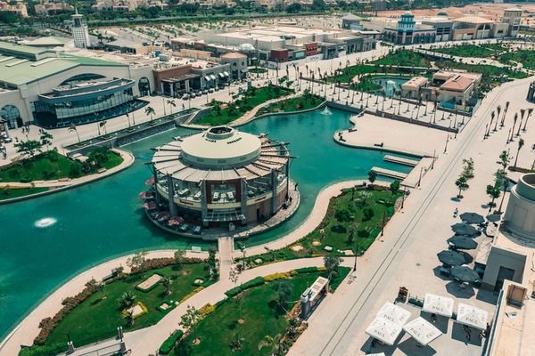 Madinaty South Park - Shopping Centre & Retail Properties By Aya Ezz El ...