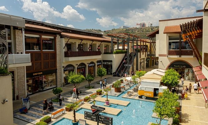 Localizer Mall - Shopping Centre & Retail Properties By | MECSR ...