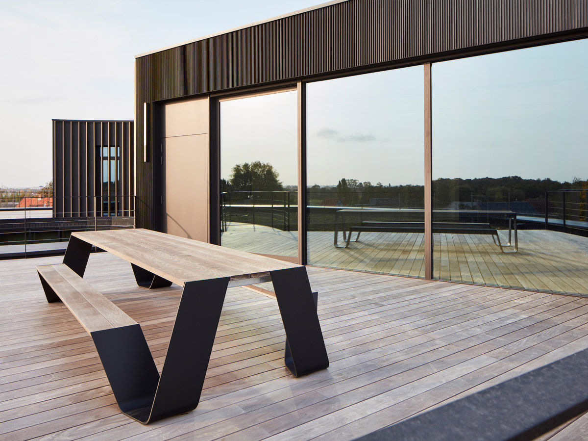 Be together with Extremis outdoor furniture | Inspire by Mohd