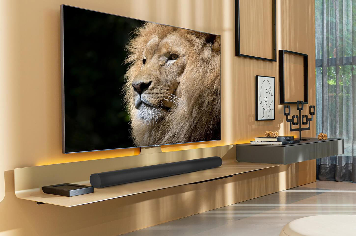 Aesthetics and technology. The transversal design of TV stands ...